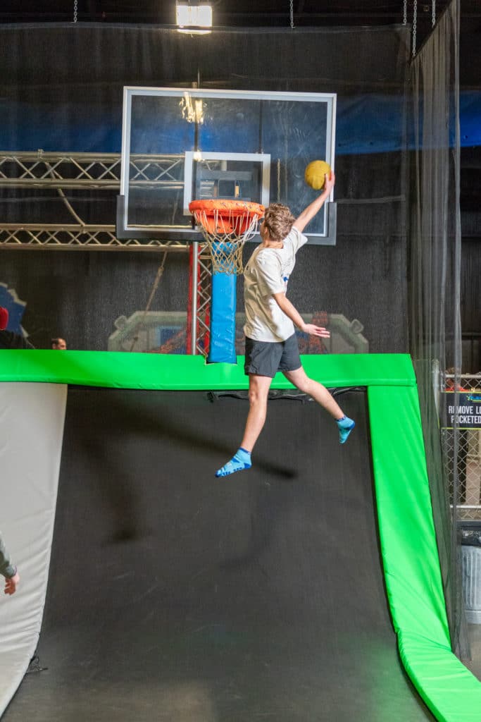 Airslam Basketball – Flight Adventure Park